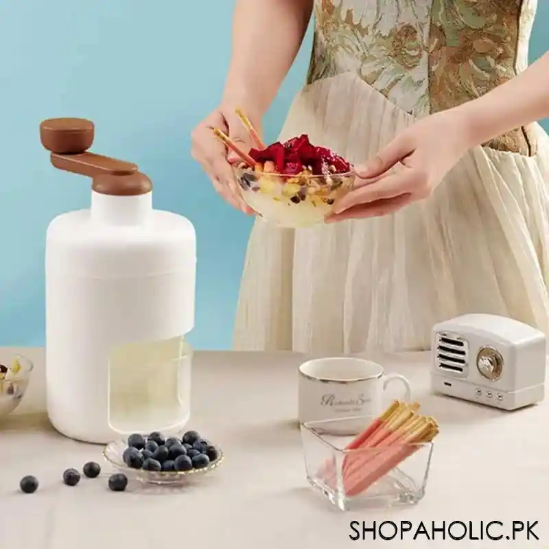 Buy Portable Ice Crusher (Gola Ganda Machine) in Pakistan